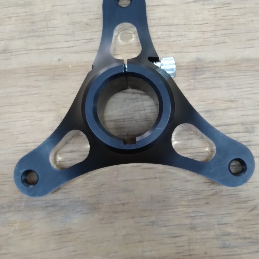 1-1/4'' Keyed 3 Spoke Wheel Hub - Craw's Racing